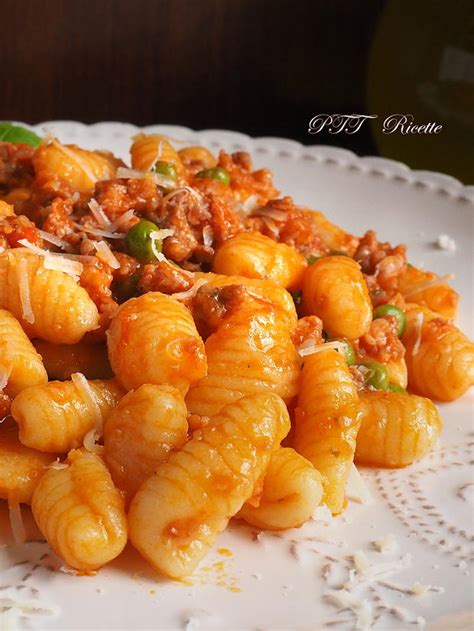 Gnocchetti Sardi Perfetti: La Ricetta Segreta che Trasforma la Tua Cena 🍝🇮🇹 | Ostaria alla Torre