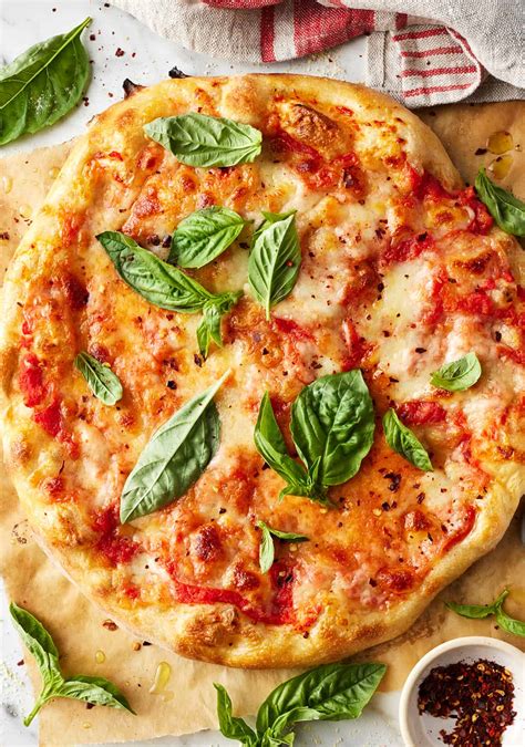 Scopri Come Cuocere la Pizza Perfetta nel Forno di Casa: Consigli e ...